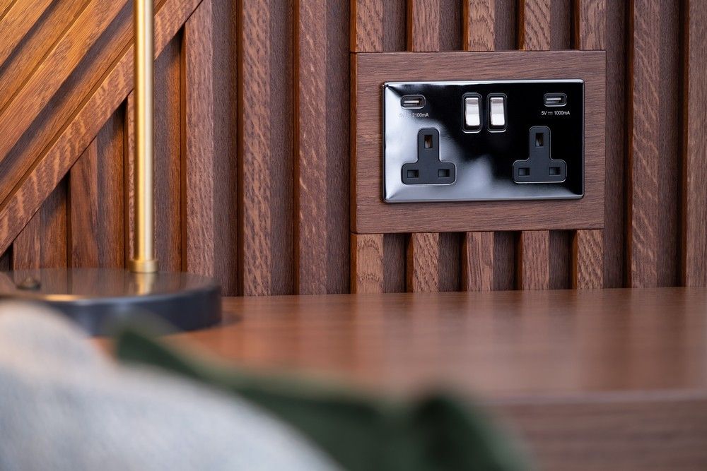 13A 2 Gang DP Switched USB Socket (USB Output 4.8amp) - Elesi