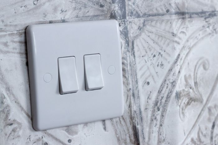 2 Gang Intermediate Switch White | 2 gang intermediate light switch ...