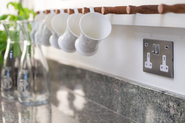 Choosing The Best Kitchen Sockets & Switches - Elesi Blog